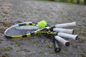 How to Choose a Tennis Racket In 2023 - Review Tennis